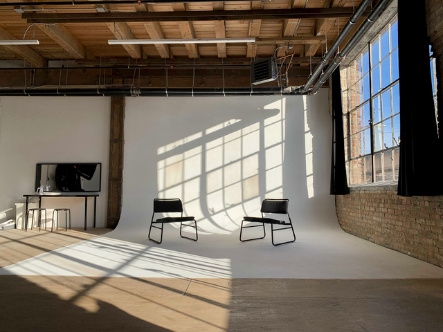 Affordable Chicago photo studio for rent - Mikspaces Chicago